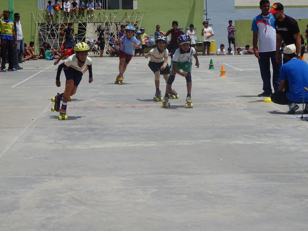 A highly successful District level Skating Competition 2015 - Atmiya ...