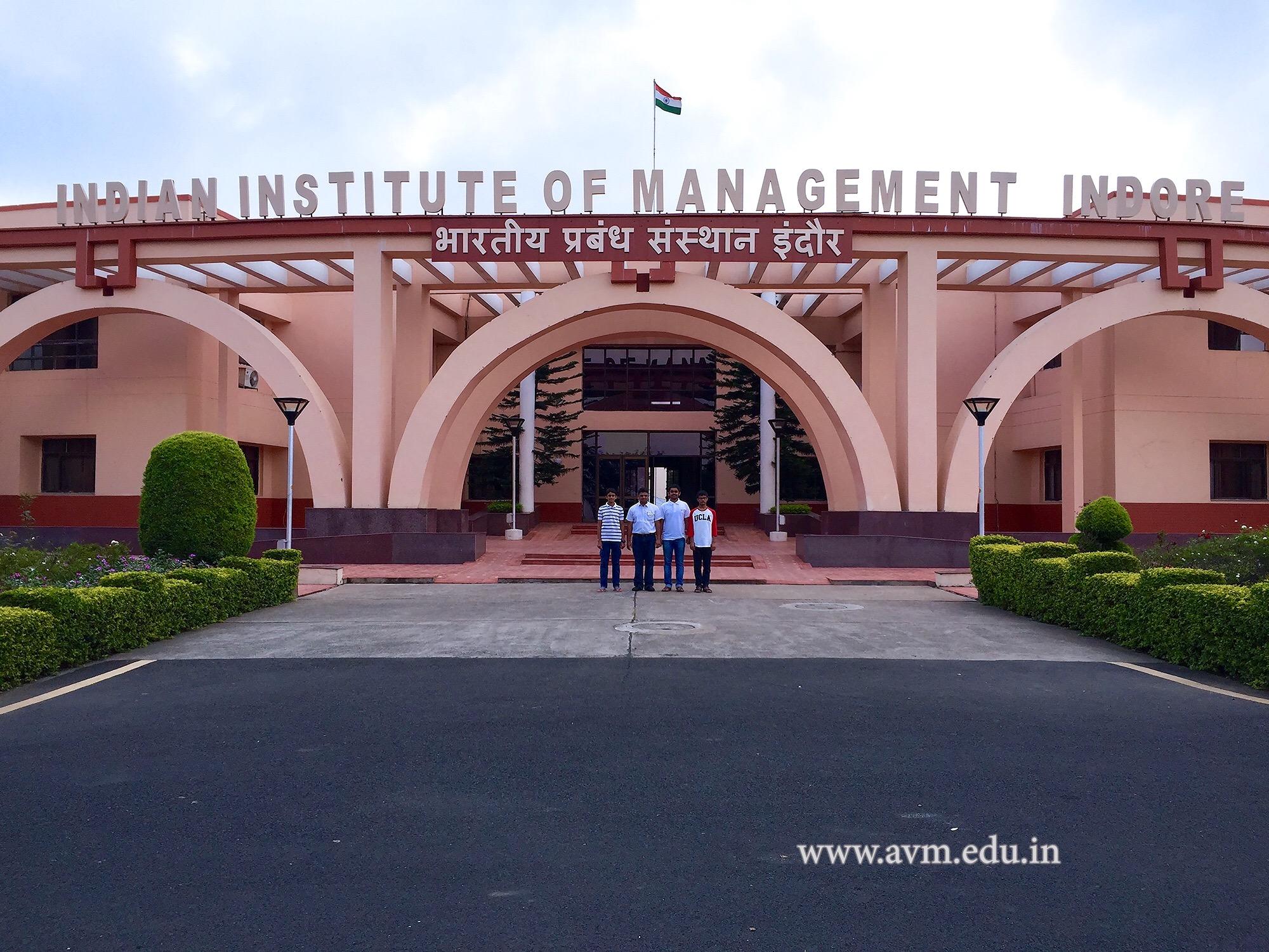 An eye opening trip to IIM Indore - Atmiya Vidya Mandir